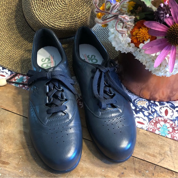 SAS | Shoes | Sas Free Time Lace Up Leather Shoes Nwot Navy 8n | Poshmark